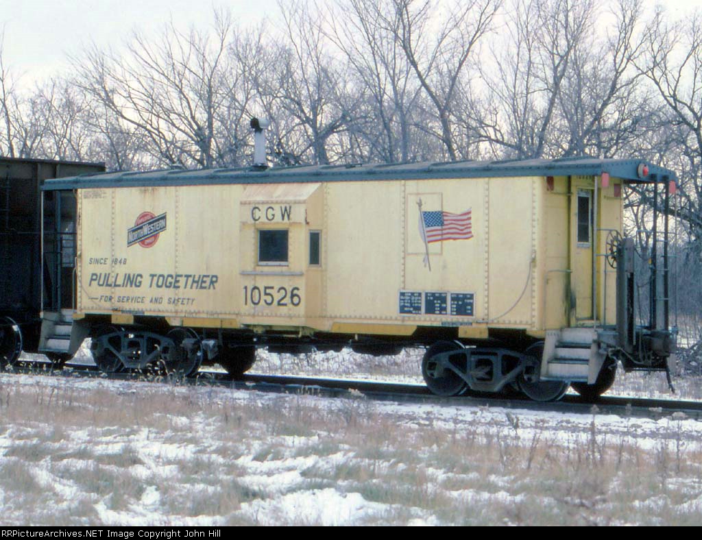 1386-13a Caboose CGW 10526